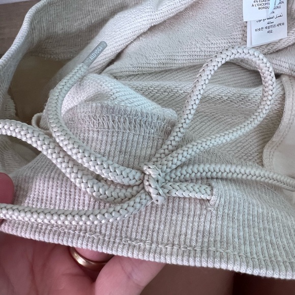 ALO Yoga | Shorts | Nwt Alo Yoga Low Key Sweat Short In Oatmeal Sz M ...